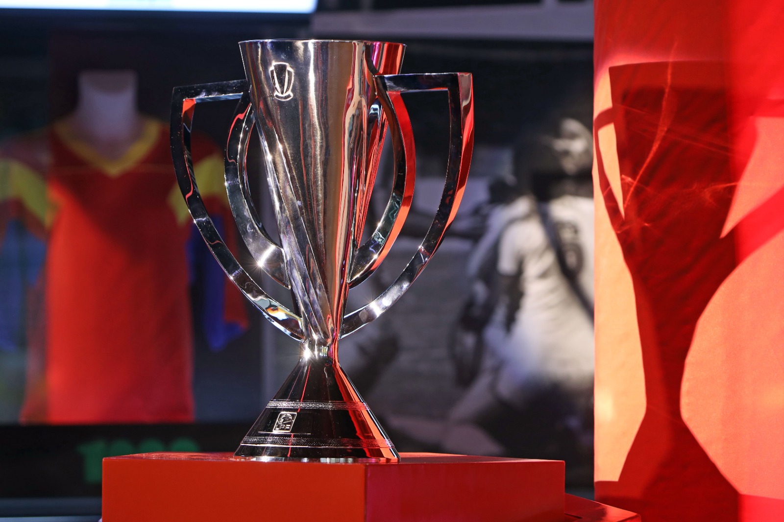 Trofeul Super campionilor! - Comunicat de presă - LPF